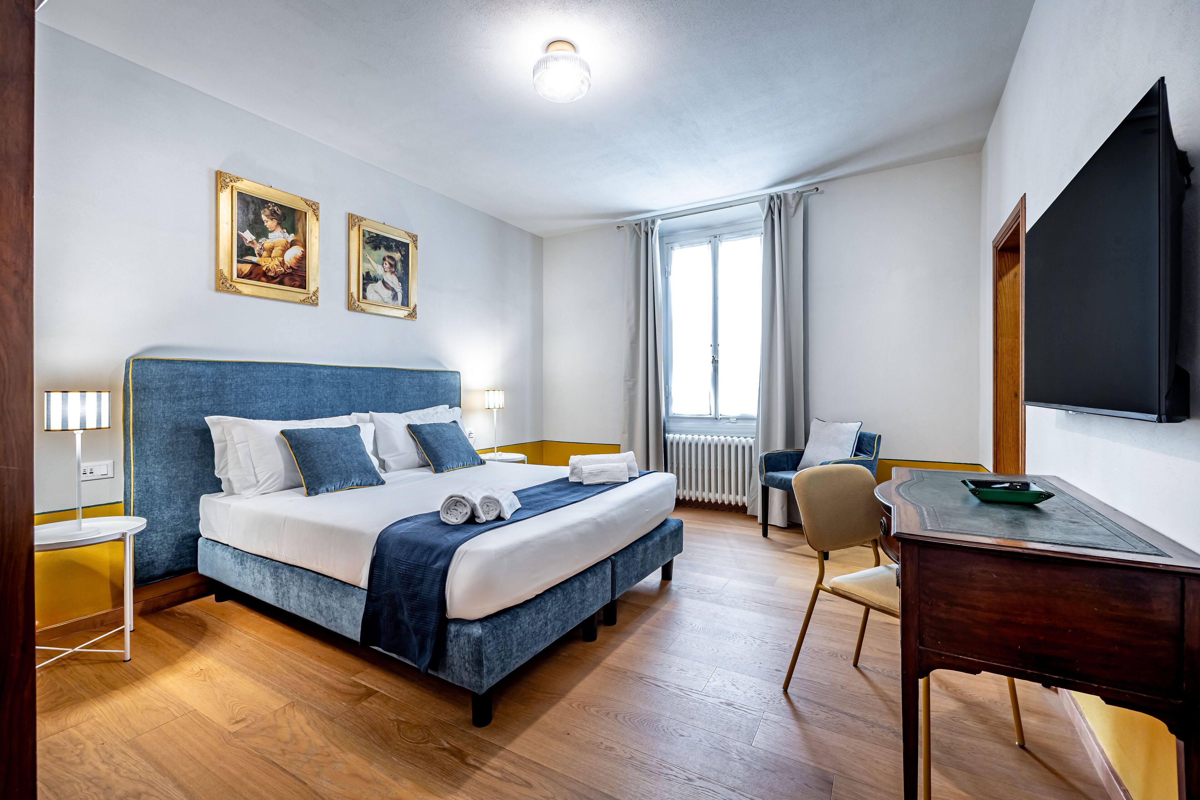 Apartamento, 4 quartos | Roupas de cama antialérgicas, ferros/tábuas de passar roupa