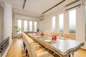 Vila superior, vista para a cidade | Área de estar