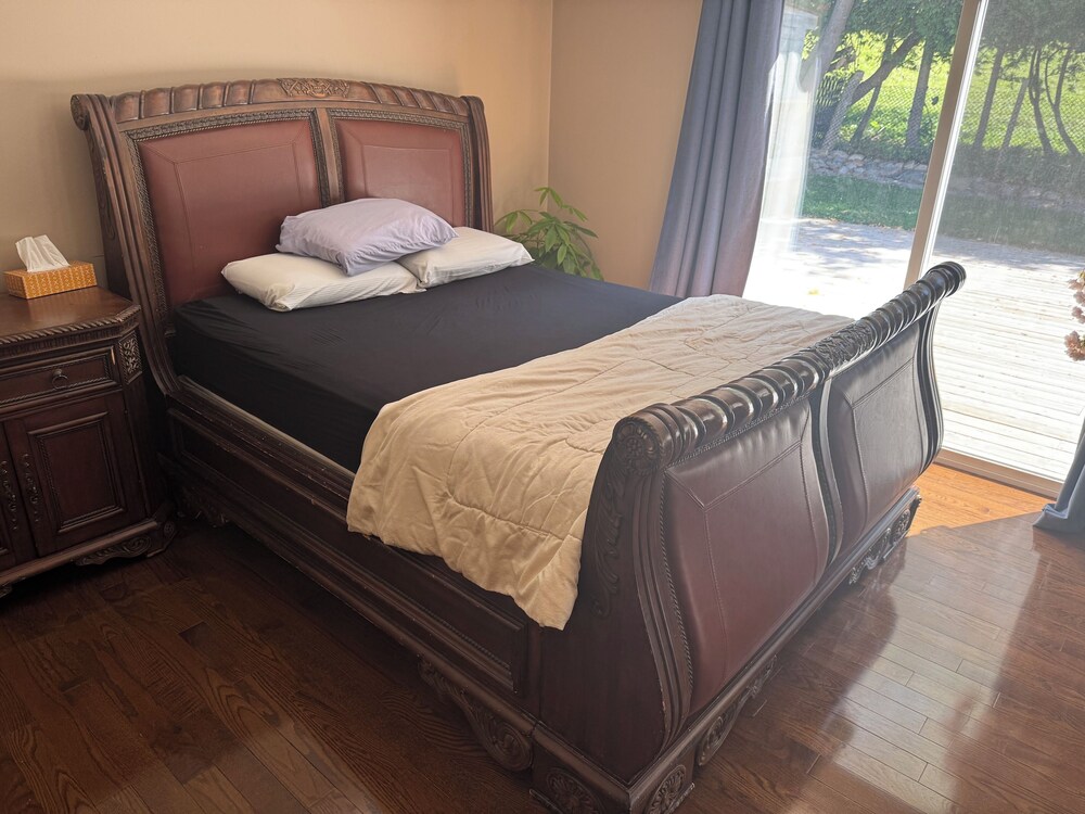 Scugog Island- perfect for families and friends with lake view and ...
