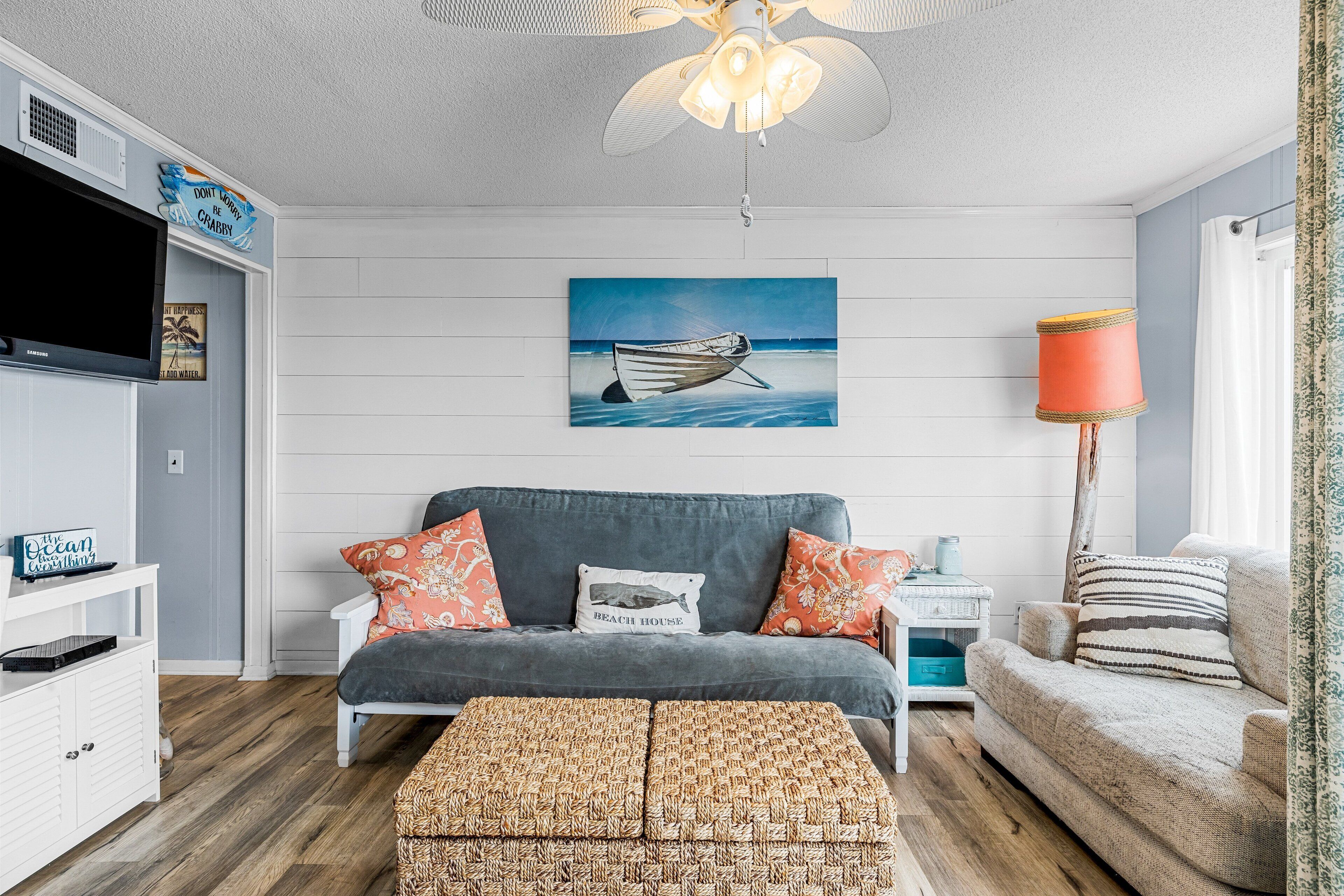 Beachfront Home Base With Ocean-view Balcony, 2 Pools, Waterslide & Beach Access - Beaufort