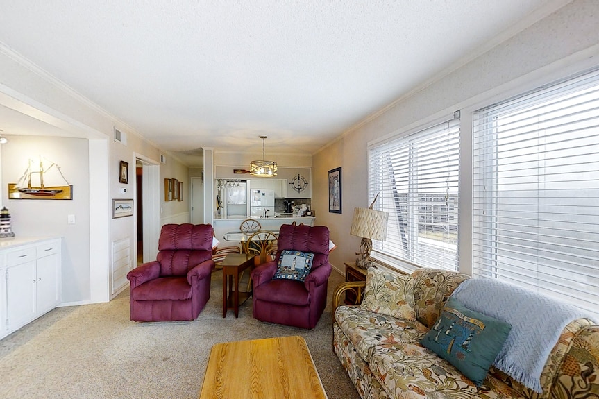 3rd-floor Home In Oceanfront Complex W/shared Pool & Hot Tub, Balcony, Wifi - Beaufort, NC