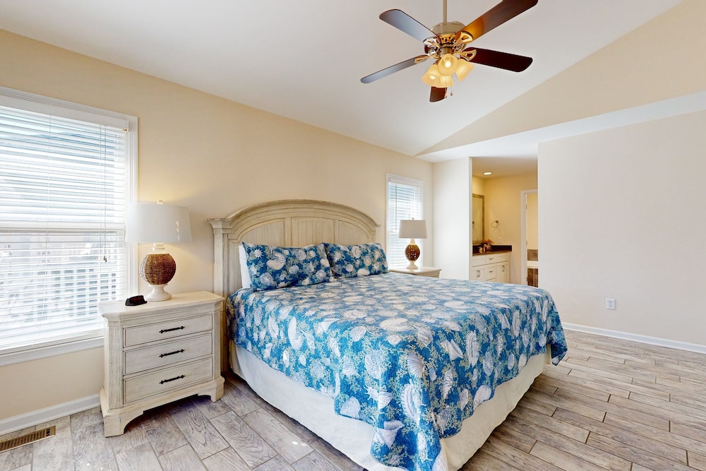 Open space home with covered porch, two car garage & W/D - walk to ...