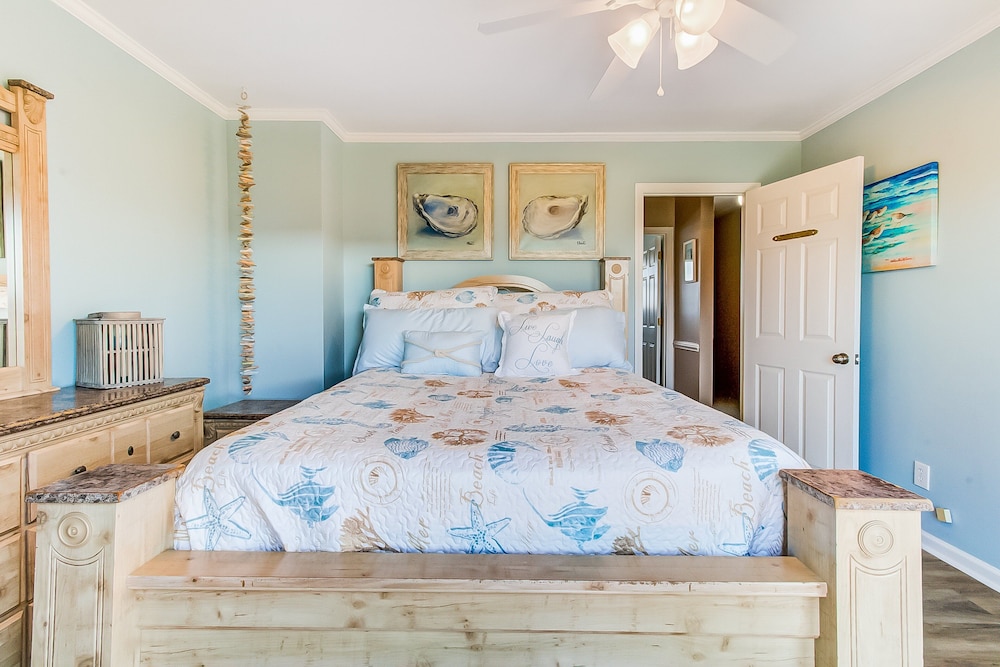 Ocean- & sound-view home two blocks from beach with pool & kayaks - dog ...