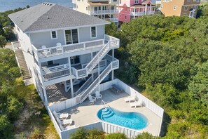 Easy 'n Breezy: Sound access/views, private pool, hot tub Reviews ...