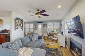 Serenity Point duplex with 180-degree water view & community pool - dog ...