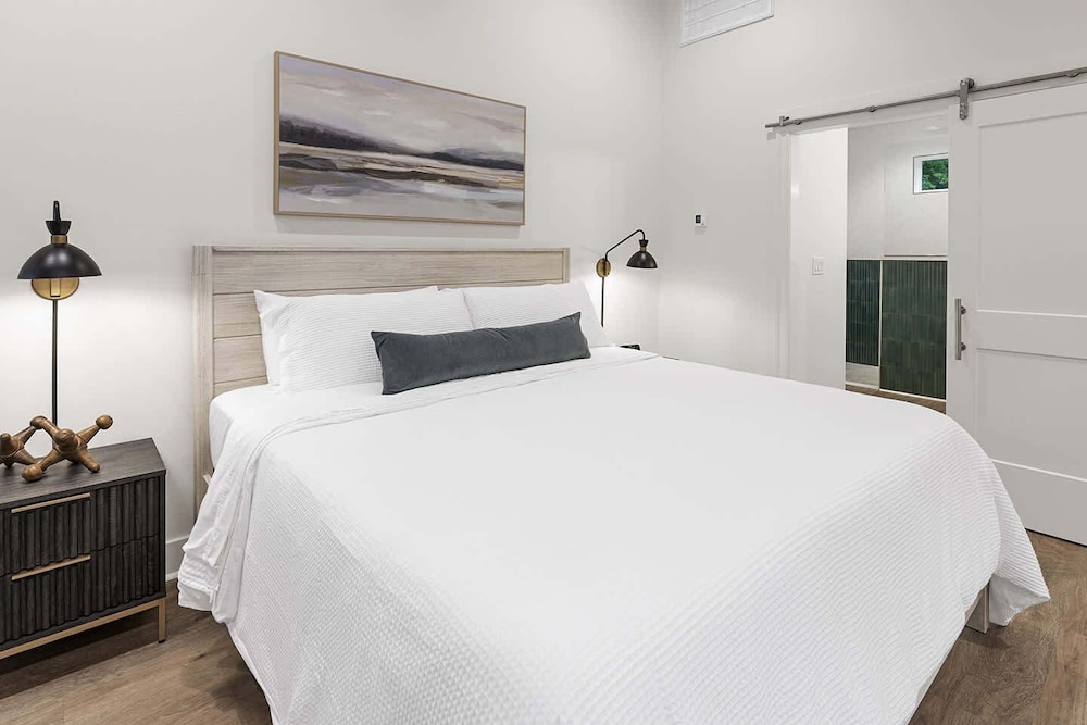 Reunion Resort Studio Unit 103B - Hot Springs Village | Stayz