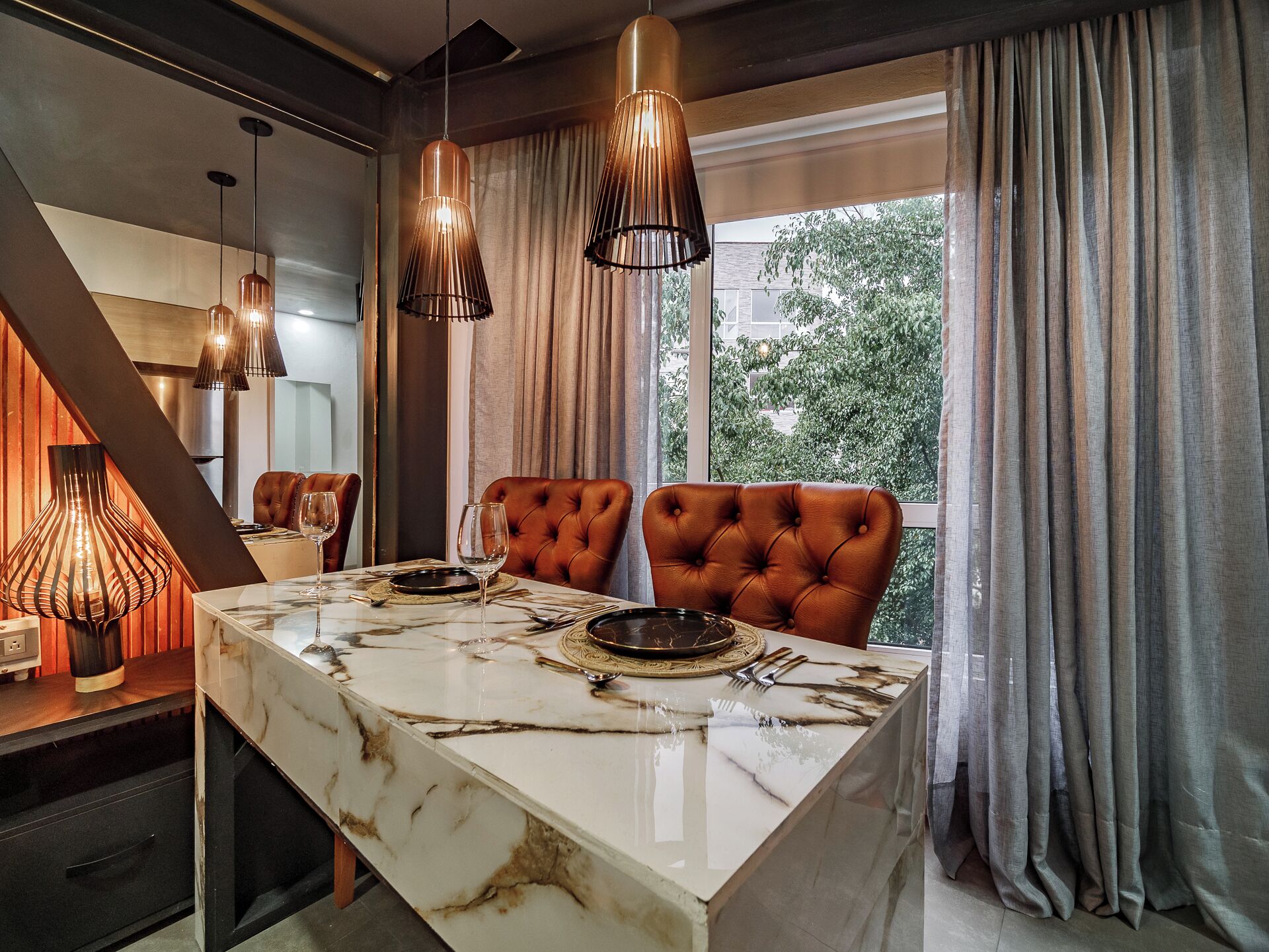 Quarto Duplo Deluxe, banheira de hidromassagem | Cofre no quarto, secretária adequada para computadores portáteis 