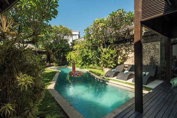 Serene 4-Bedroom Villa with Private Pool & Tropical Balinese Garden ...