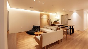 Suite-Estúdio Familiar | Sala de estar