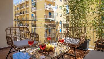 Apartamento Deluxe, varanda, Vista para a cidade | Varanda