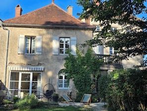 Fachada da propriedade