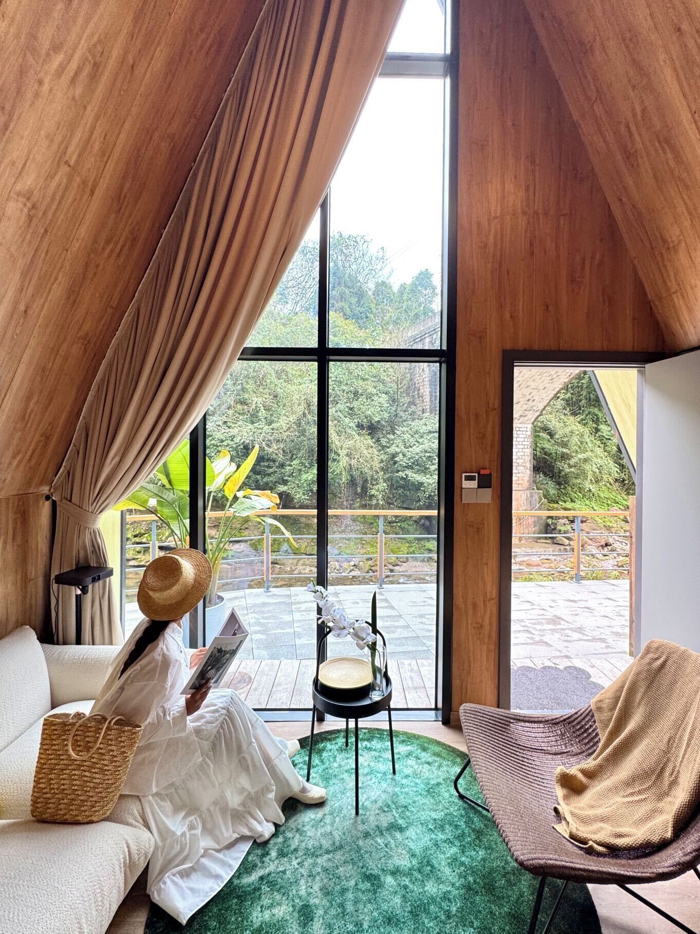 Cortinas/cortinados opacos, quartos insonorizados 