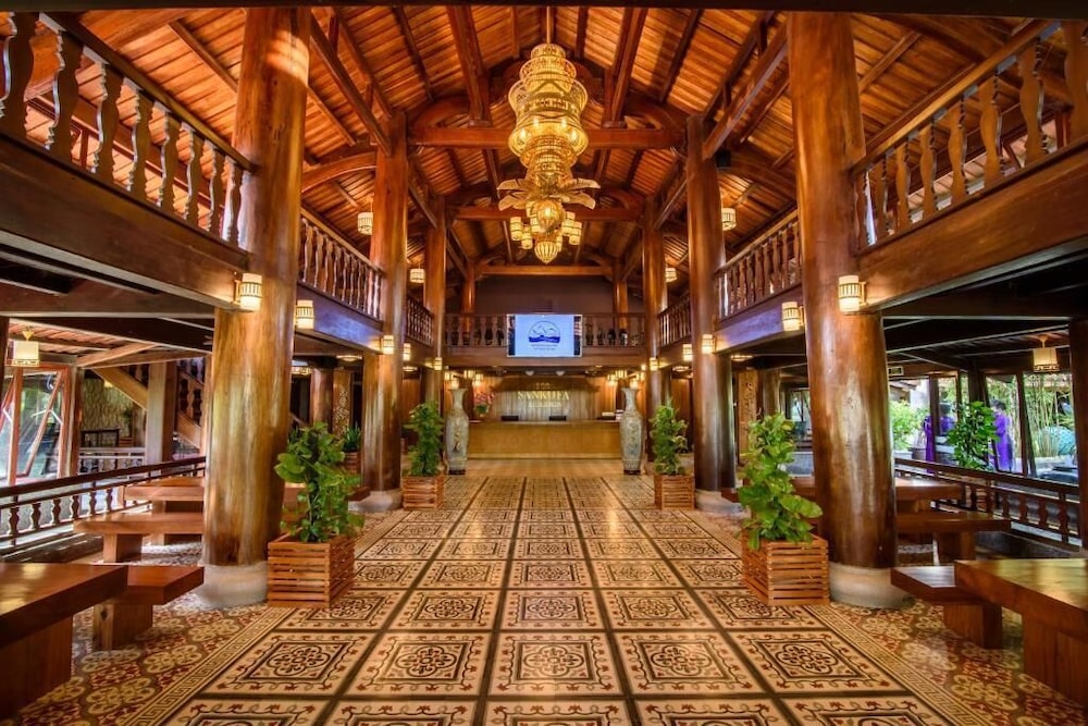 Sankofa Village Hill Resort And Spa - Huế