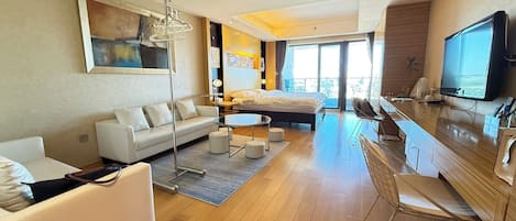 Apartamento Comfort, 1 cama king-size, Vista para a cidade | Com decoração personalizada