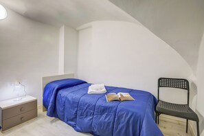 1 quarto, Wi-Fi de cortesia, roupa de cama