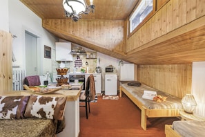 Estúdio Standard, vista para a montanha (Studio Valleverde 33B Ski in ski out) | Cozinha privada | Uma placa de cozinha, uma cafeteira/bule, utensílios de cozinha