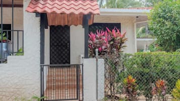 Casa | 5 quartos, acesso à internet de alta velocidade