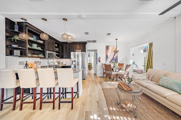 Steps To Ocean! Pcb Family Home W/ Outdoor Oasis - Panama City Beach, FL