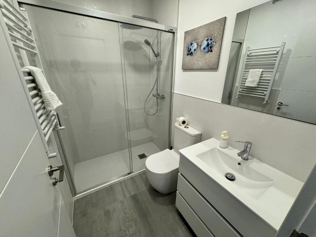 Apartamento Nobre | Casa de banho | Chinelos 