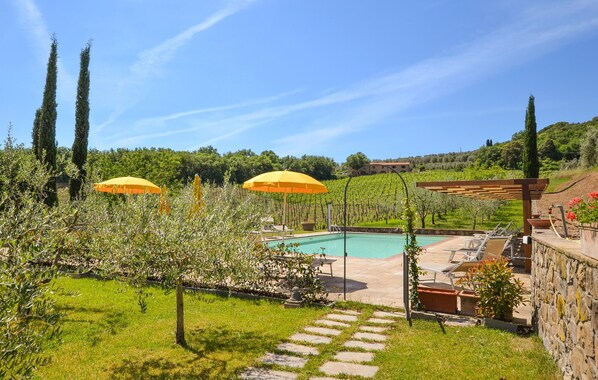 Nice home in Bucine with house a panoramic view Reviews, Deals & Photos ...