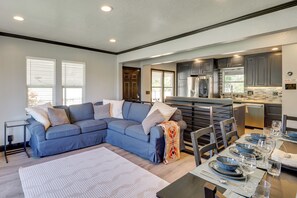 Great Outdoor Space! Family Home in SLC Suburbs Reviews, Deals & Photos ...