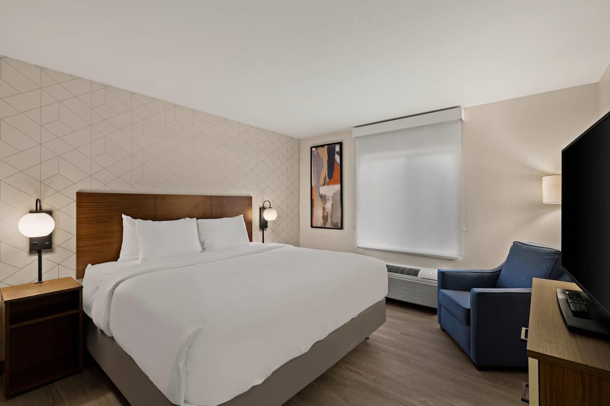 Quarto standard, 1 cama King, para não fumantes | Wi-Fi de cortesia