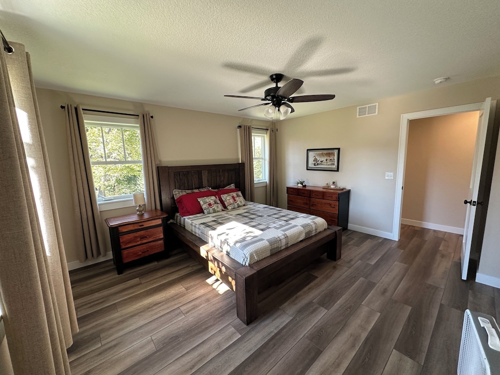 Spacious 4-bedroom 1 bunk room cabin on Mille Lake - Crow Wing County ...