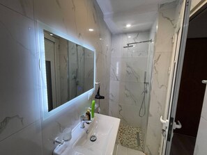 Estúdio, 1 quarto | Banheiro