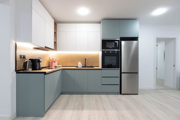 Casa de Luxo, 4 quartos, varanda | Cozinha privada