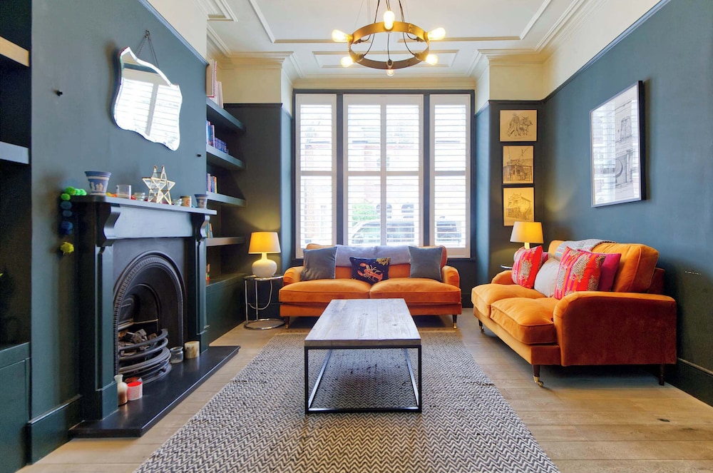 4 Bedroom House, Barnes - Fulham