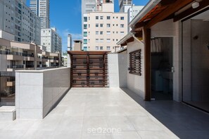 Apartamento Básico | Terrenos do alojamento