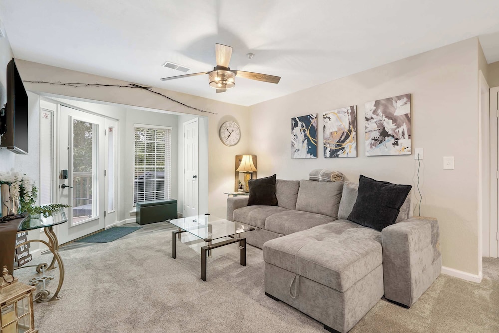 Restful Retreat 2bdr For 6 - Coney Island, MO