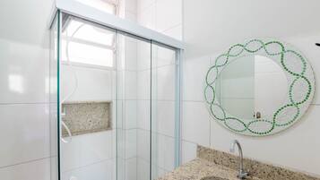 Apartamento básico | Banheiro