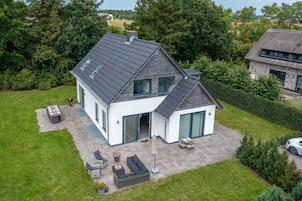 Villa | Exterior