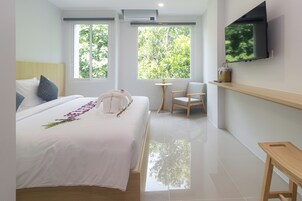 Quarto Duplo Deluxe, Vista para a cidade | Secretária, Wi-fi grátis 