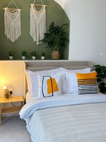 Apartamento de Luxo, varanda, vista para a praia | Ferro/tábua de engomar, Wi-fi grátis 