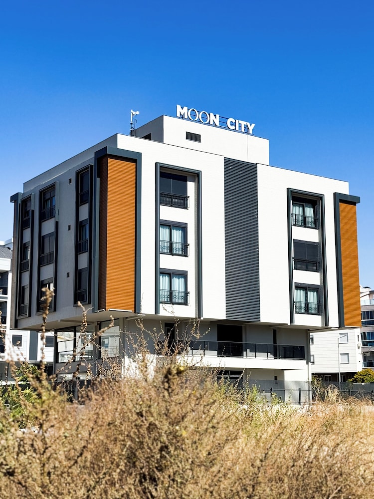 Moon City - Antalya