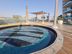 High-Floor Studio,Walking Distance to the Park & 15-Min Drive to ...