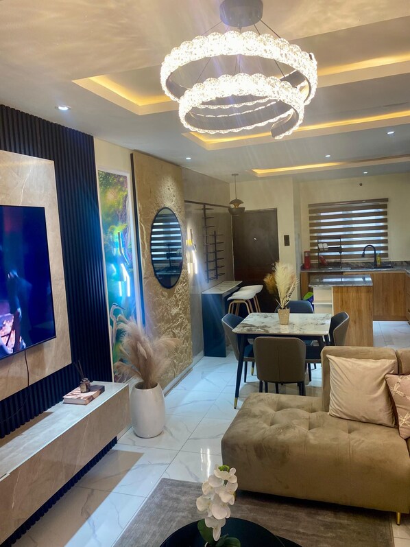 ChiChi’s Pad… Newly built 3-bedroom apartment in enchanting Lagos with ...