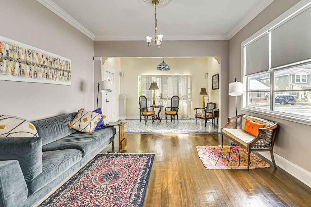 2 Mi To Ybor City: Eclectic Tampa Charmer! - Tampa, FL