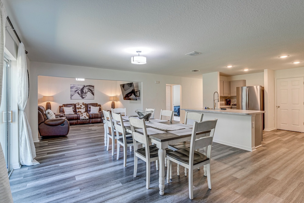 Yard Space & Games: Pet-friendly Ocala Retreat - Florida