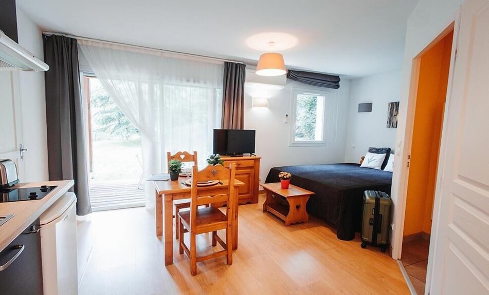 50m From Ski Slopes, Swimming Pool, Balcony, Parking, Tv, Ski Locker, 20m², Ax-les-thermes - Ax-les-Thermes