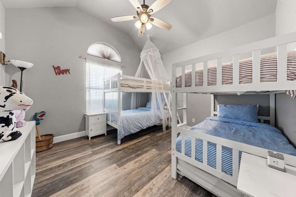 The Eddy House - Magnolia Silos/Baylor 25 Min - 5 Acres, Ranch House ...