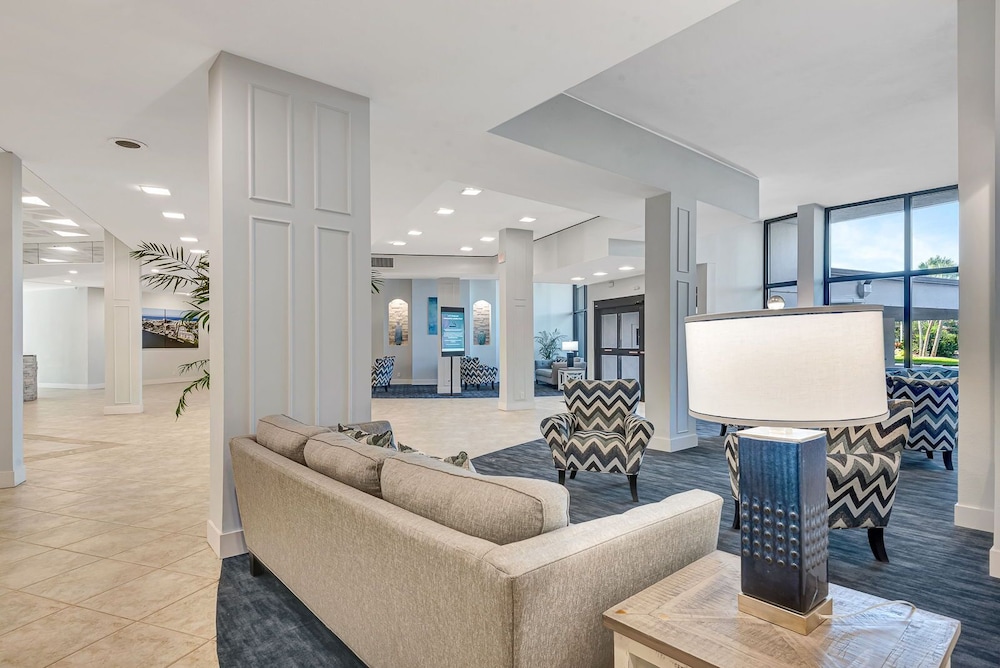 Harbor Towers – Bayfront Luxury with Pool & Tennis - Siesta Key | Vrbo
