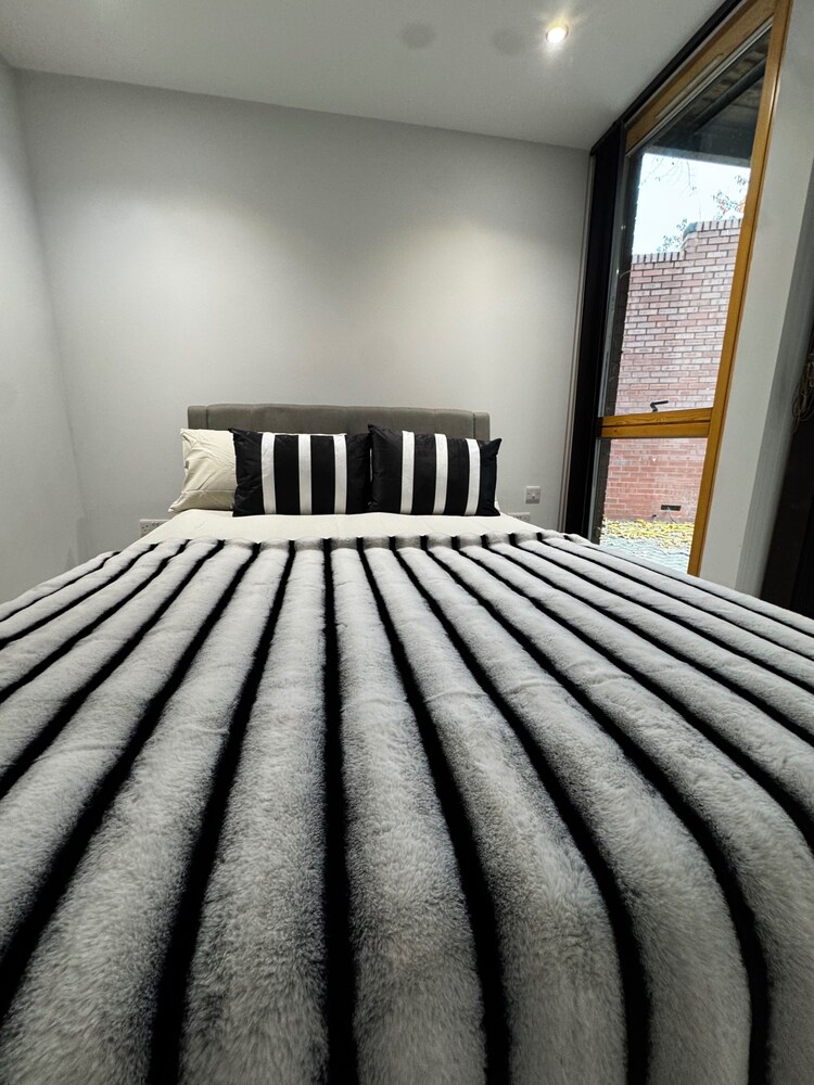 Sheffield City Comfort Apartment - Sheffield | Stayz