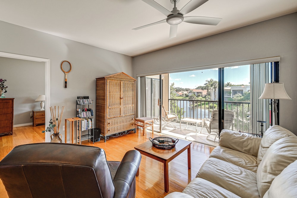 Condo W/ Pool! 6 Mi To Beach & Dtwn Naples - Naples, FL