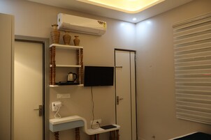 Suite Royal, varanda, Vista para a cidade | Roupa de alta qualidade, edredões de penas 