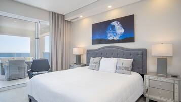 Condo, várias camas, sacada, vista para o oceano (Encantame Towers Velero 801) | 3 quartos, individualmente decorados, individualmente mobiliados