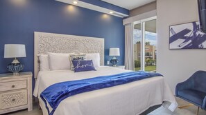 Apartamento em Condomínio Fechado, várias camas, varanda (Encantame Towers Velero 105) | 2 quartos, com decoração personalizada, com mobília individualizada 