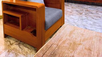 Apartamento Deluxe, varanda, Vista para a cidade | Sala de estar